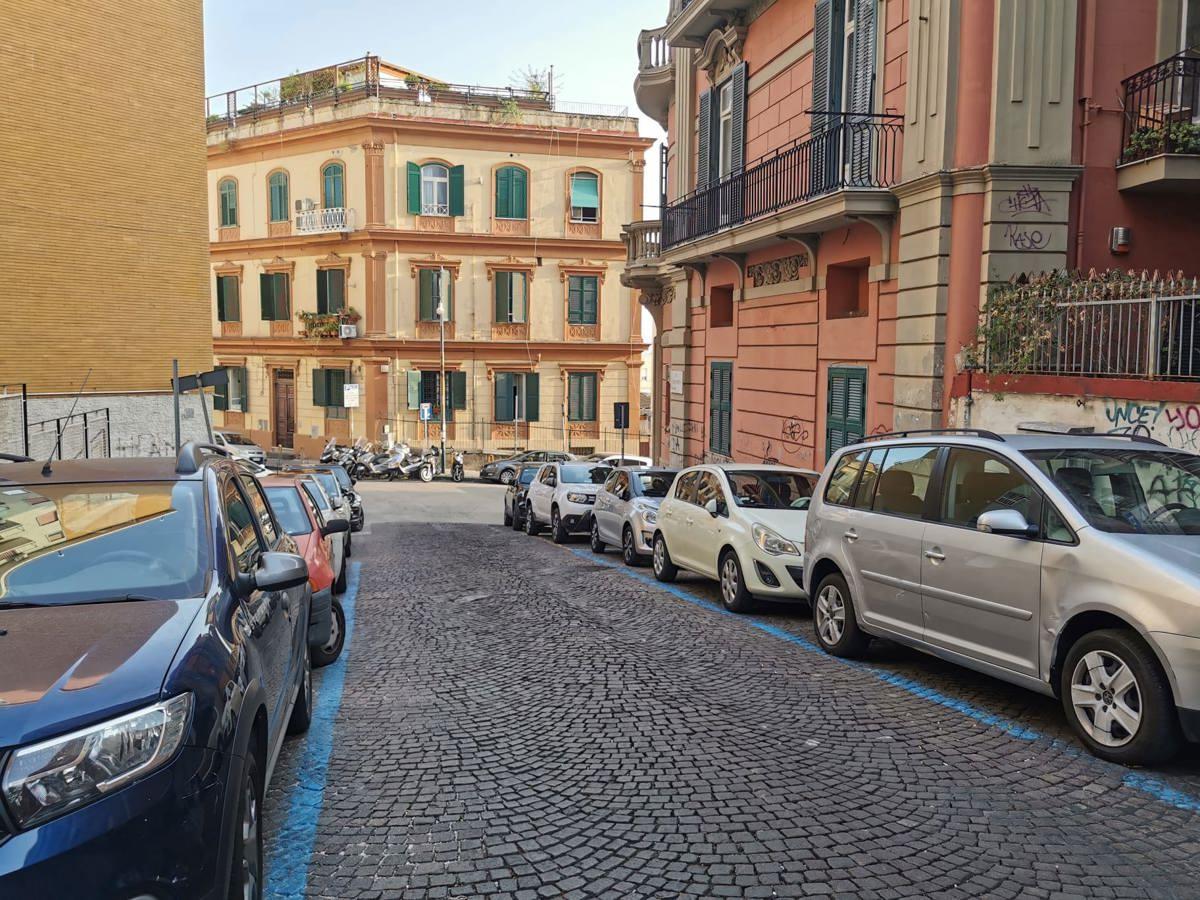 Appartamento in affitto a Napoli