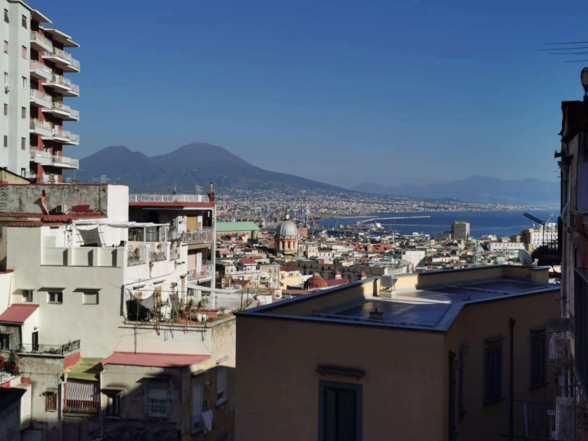 Negozio in vendita a Napoli