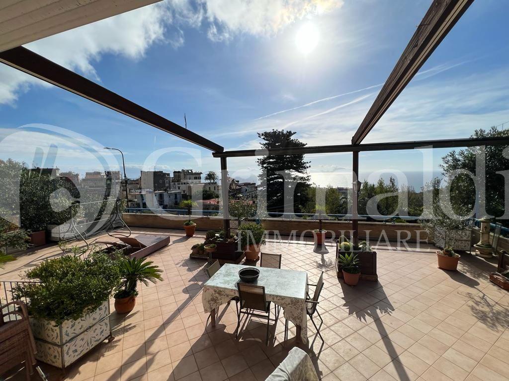 Casa indipendente in vendita a Napoli