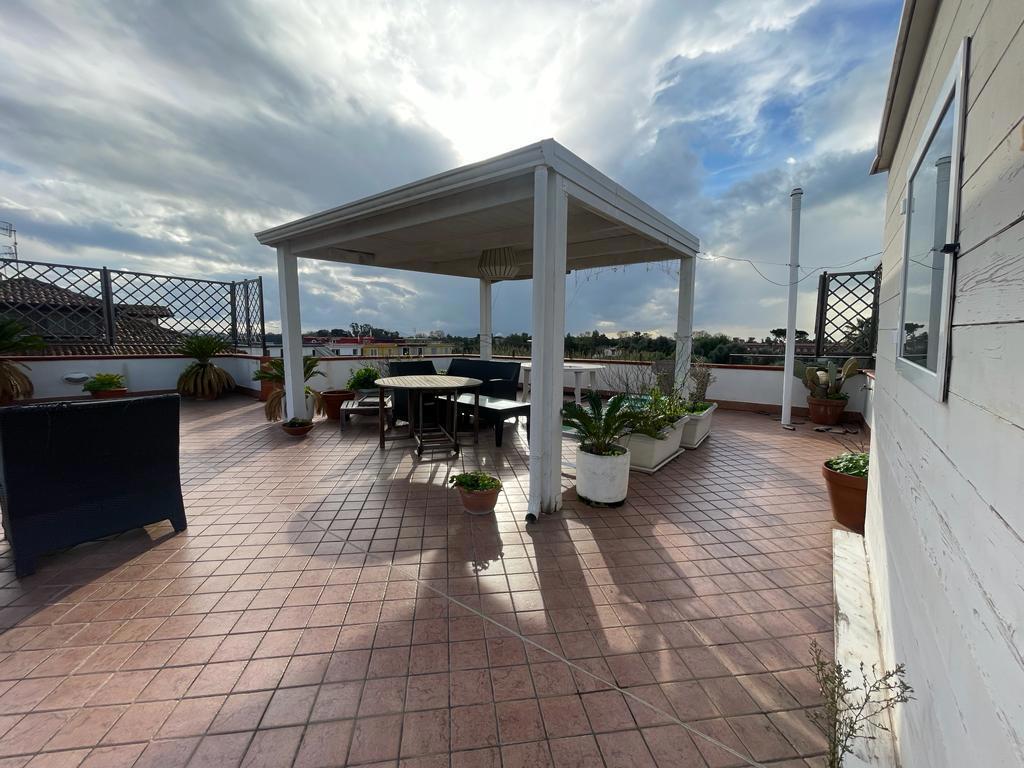 Villa in vendita a Giugliano In Campania