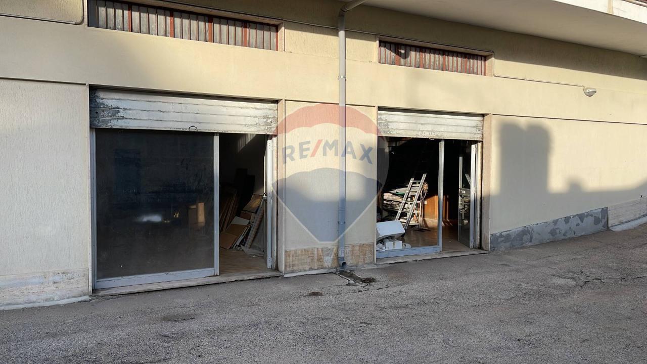 Negozio in vendita a Montesilvano