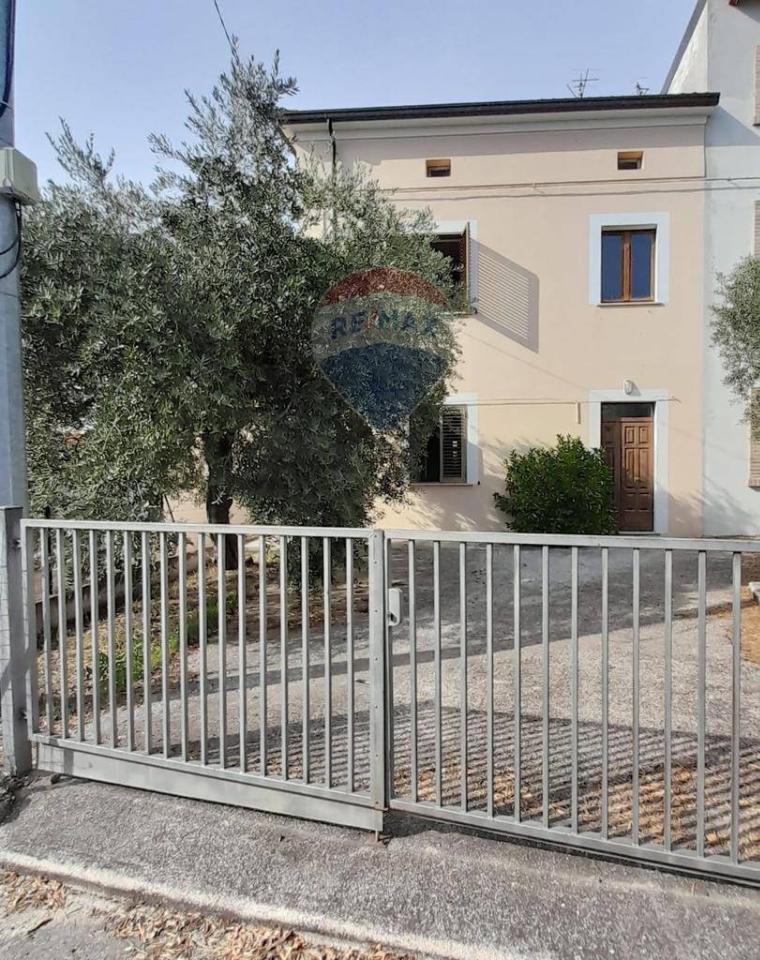 Casa indipendente in vendita a Ari