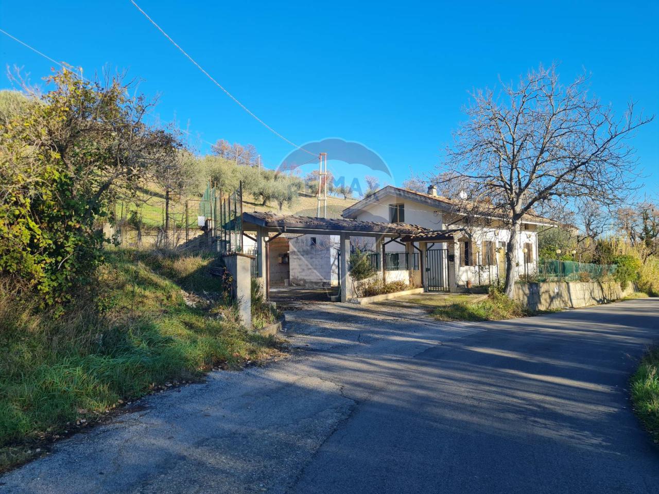 Casa indipendente in vendita a Civitella Casanova