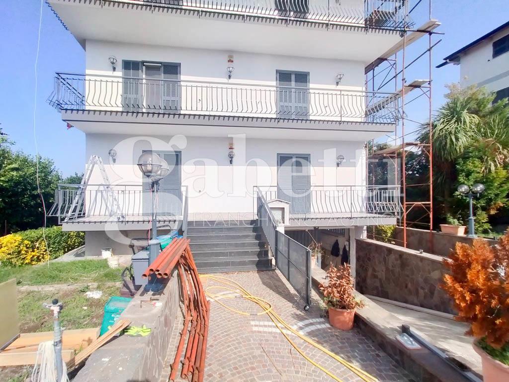Appartamento in vendita a Giugliano In Campania