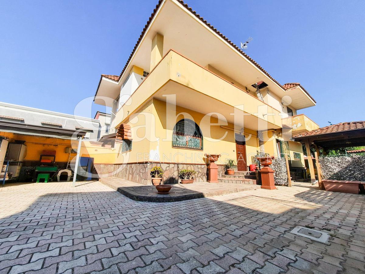 Villa in vendita a Giugliano In Campania