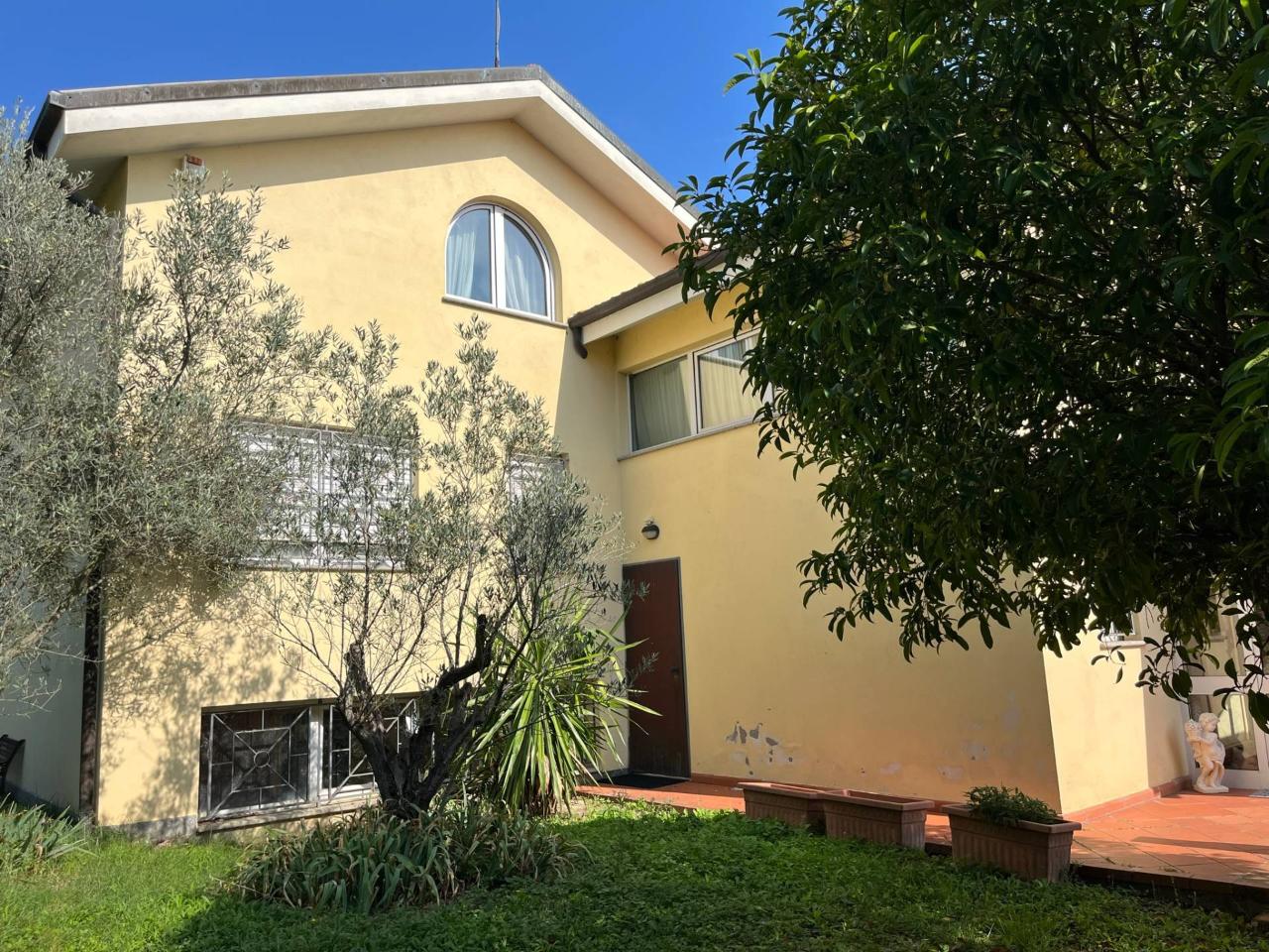 Villa in vendita a Altavilla Monferrato