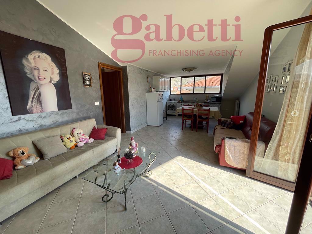 Attico in Via Arbustella 8, Vitulazio