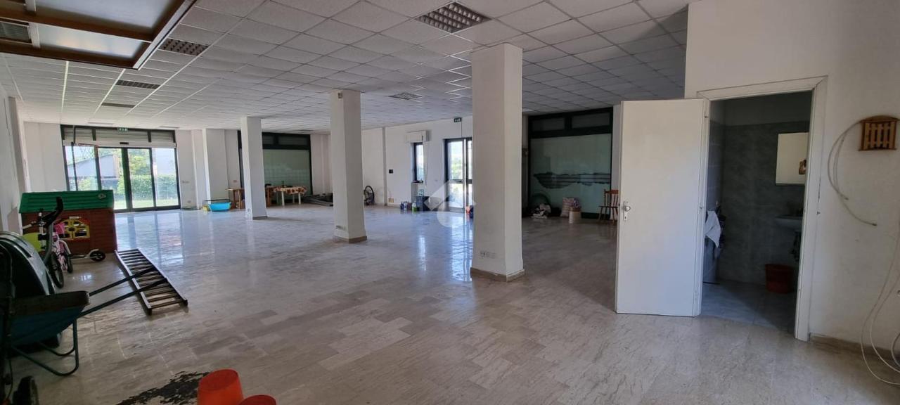 Negozio in affitto a Sant'Elia Fiumerapido