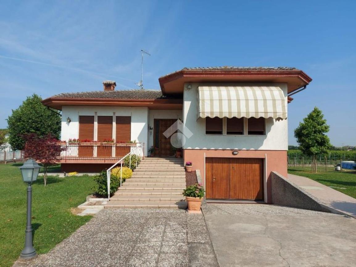 Casa indipendente in vendita a Agna