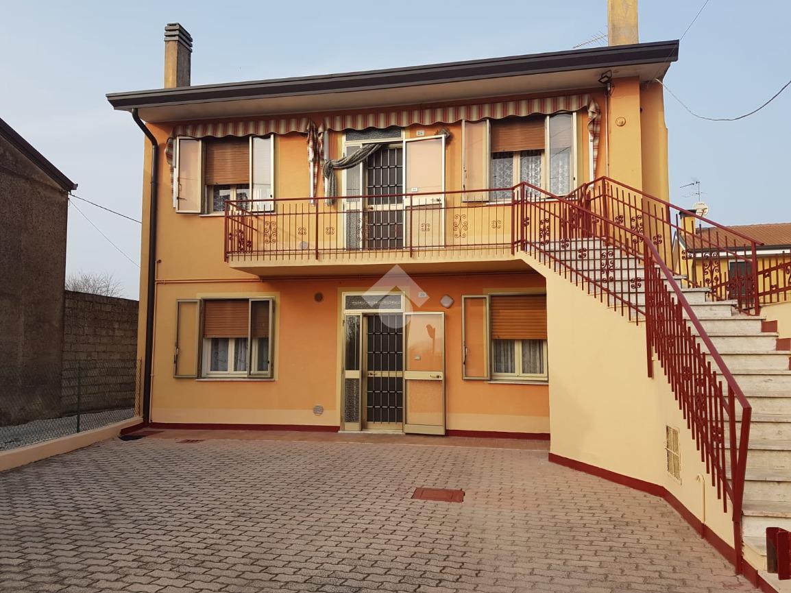 Casa indipendente in vendita a Agna