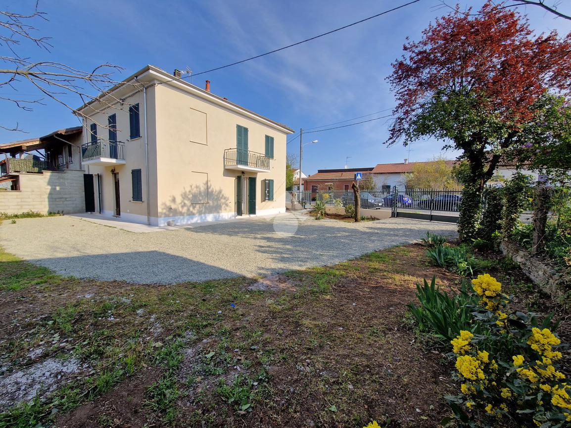 Casa indipendente in vendita a Alessandria