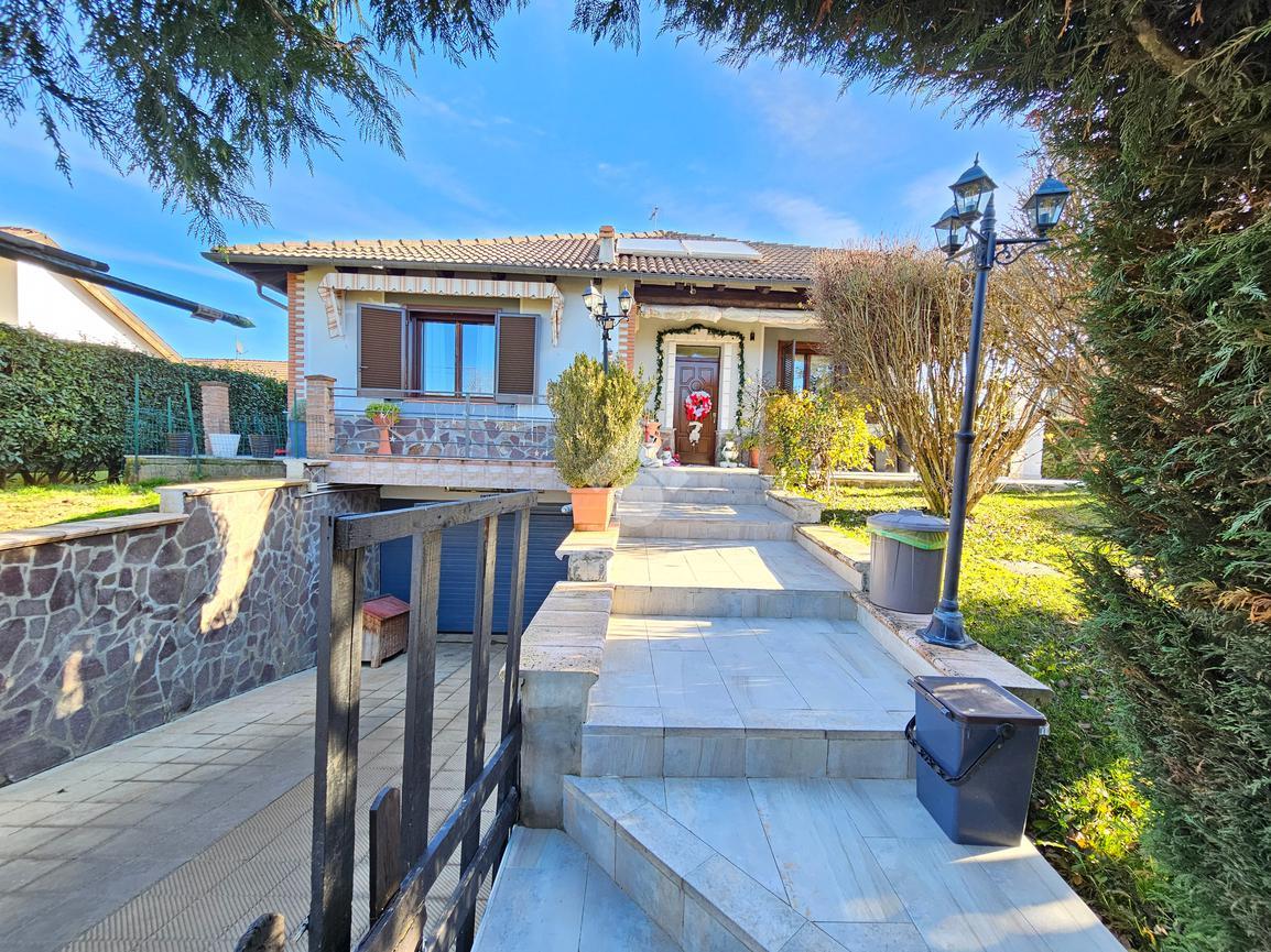 Villa in vendita a Frugarolo