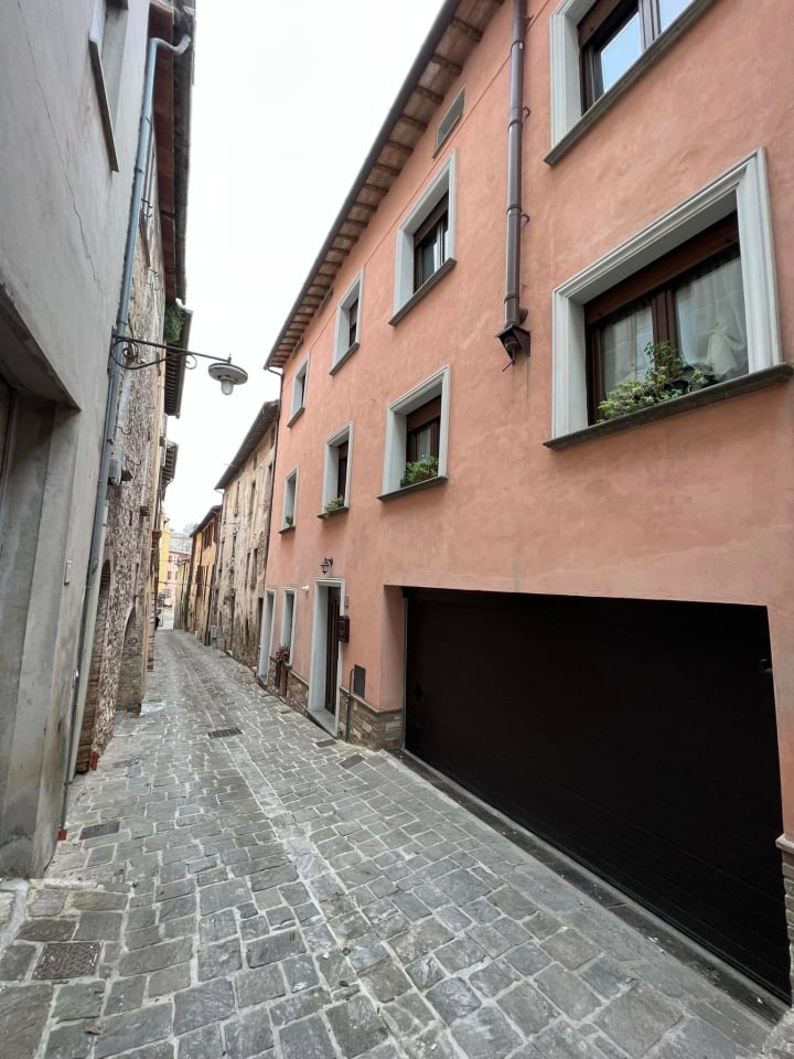 Casa indipendente in vendita a Gualdo Tadino