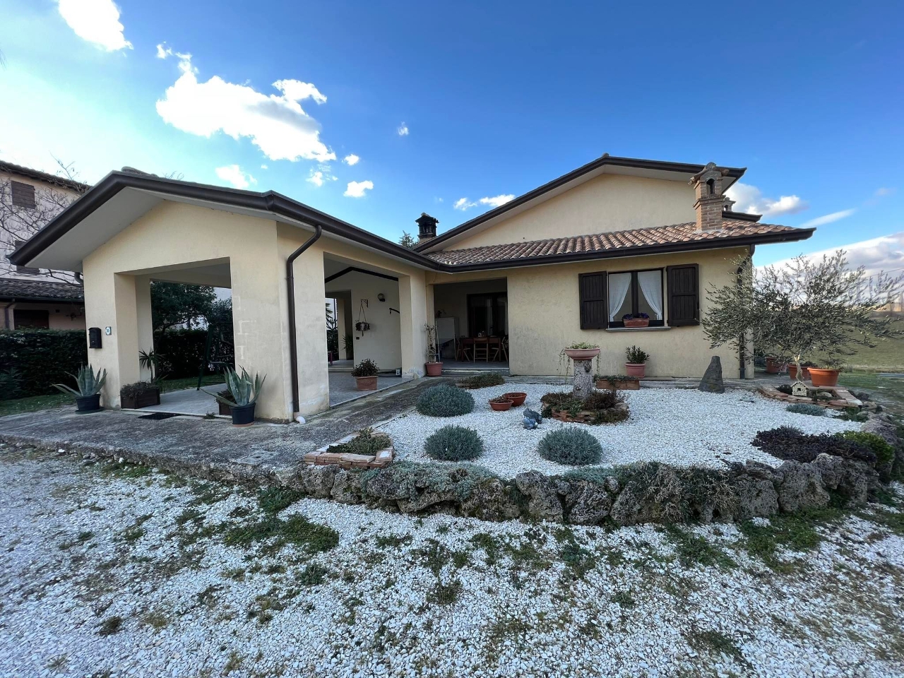 Villa in vendita a Nocera Umbra