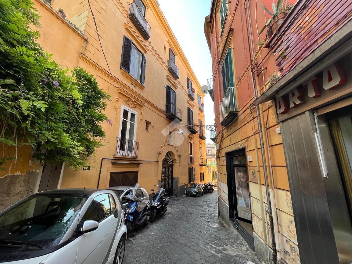 Negozio in vendita a Napoli