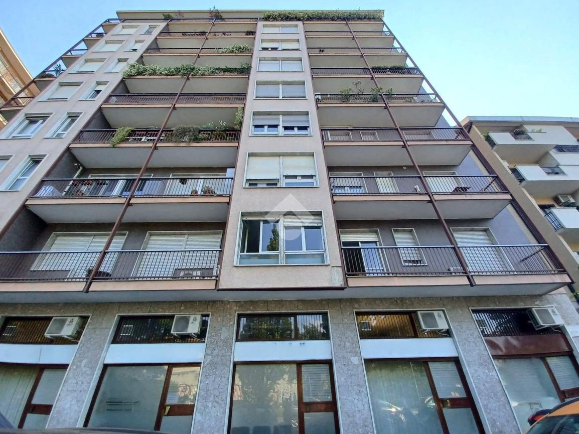 Negozio in affitto a Milano