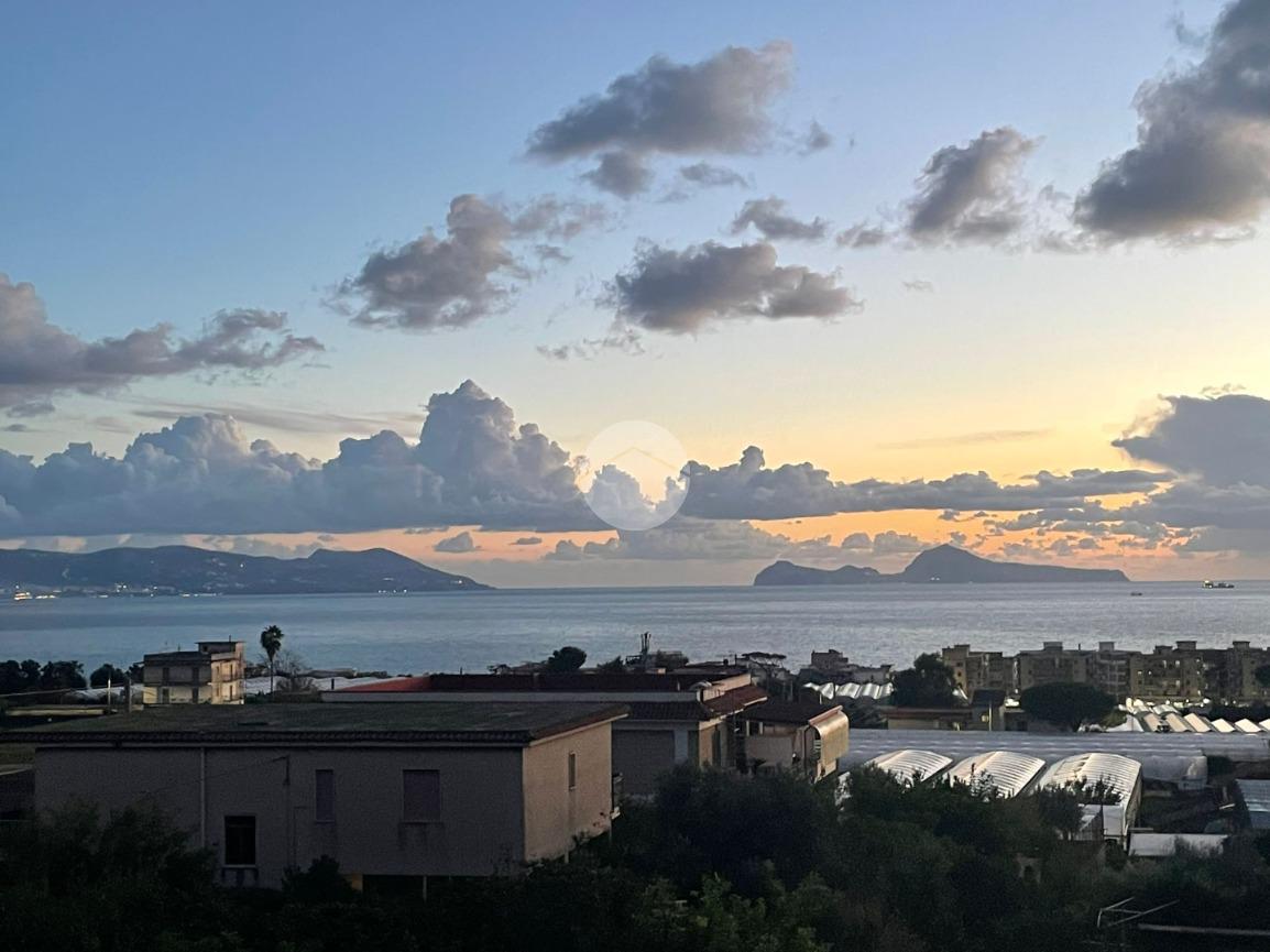 Appartamento in vendita a Torre Del Greco