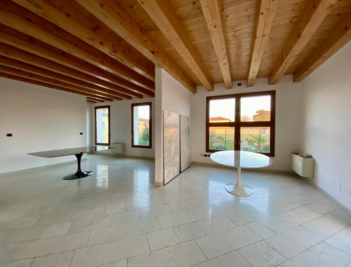 Negozio in affitto a Noventa Vicentina