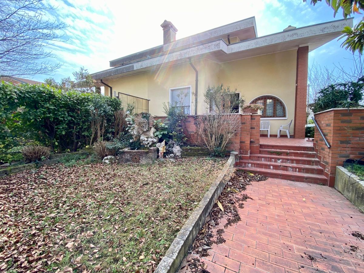 Casa indipendente in vendita a Noventa Vicentina