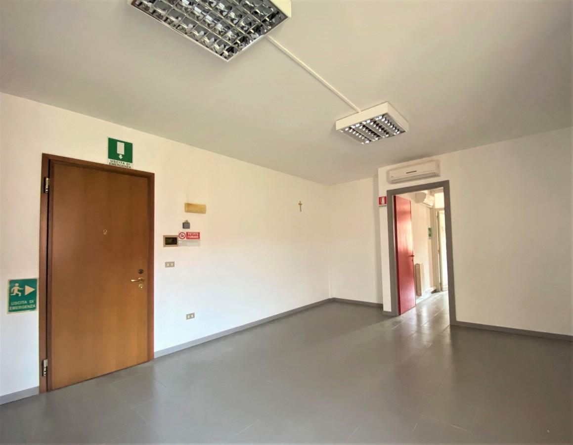 Ufficio in vendita a Noventa Vicentina