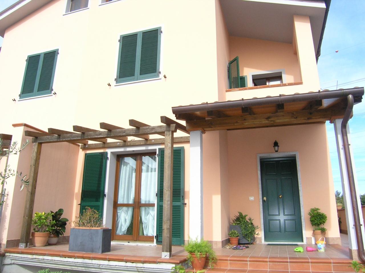 Villa a schiera in vendita a Sarzana