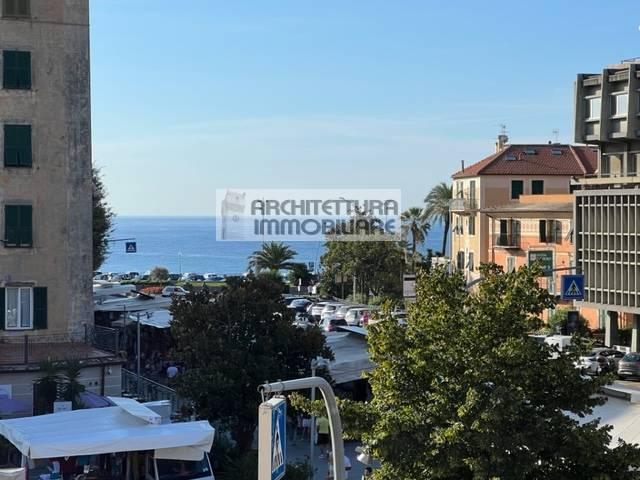 Appartamento in vendita a Varazze