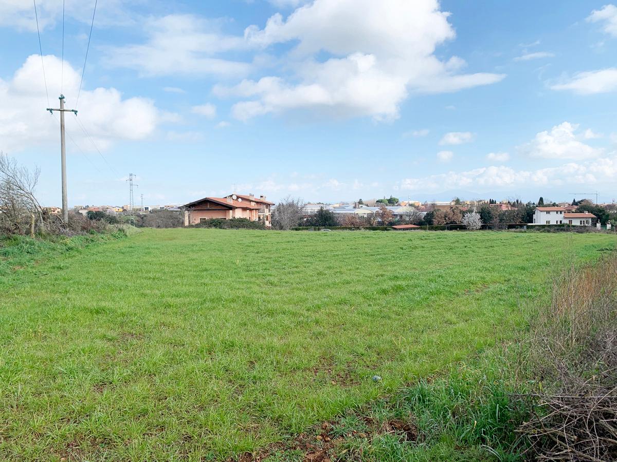 Terreno edificabile in Via Terrano 1, Civita Castellana