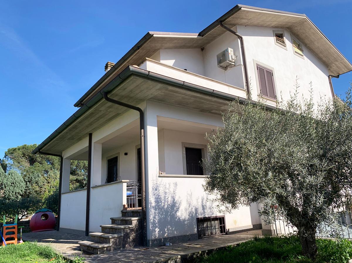 Villa in vendita a Castel Sant'Elia