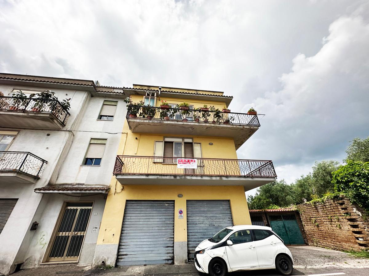 Appartamento in vendita a Castel Sant'Elia