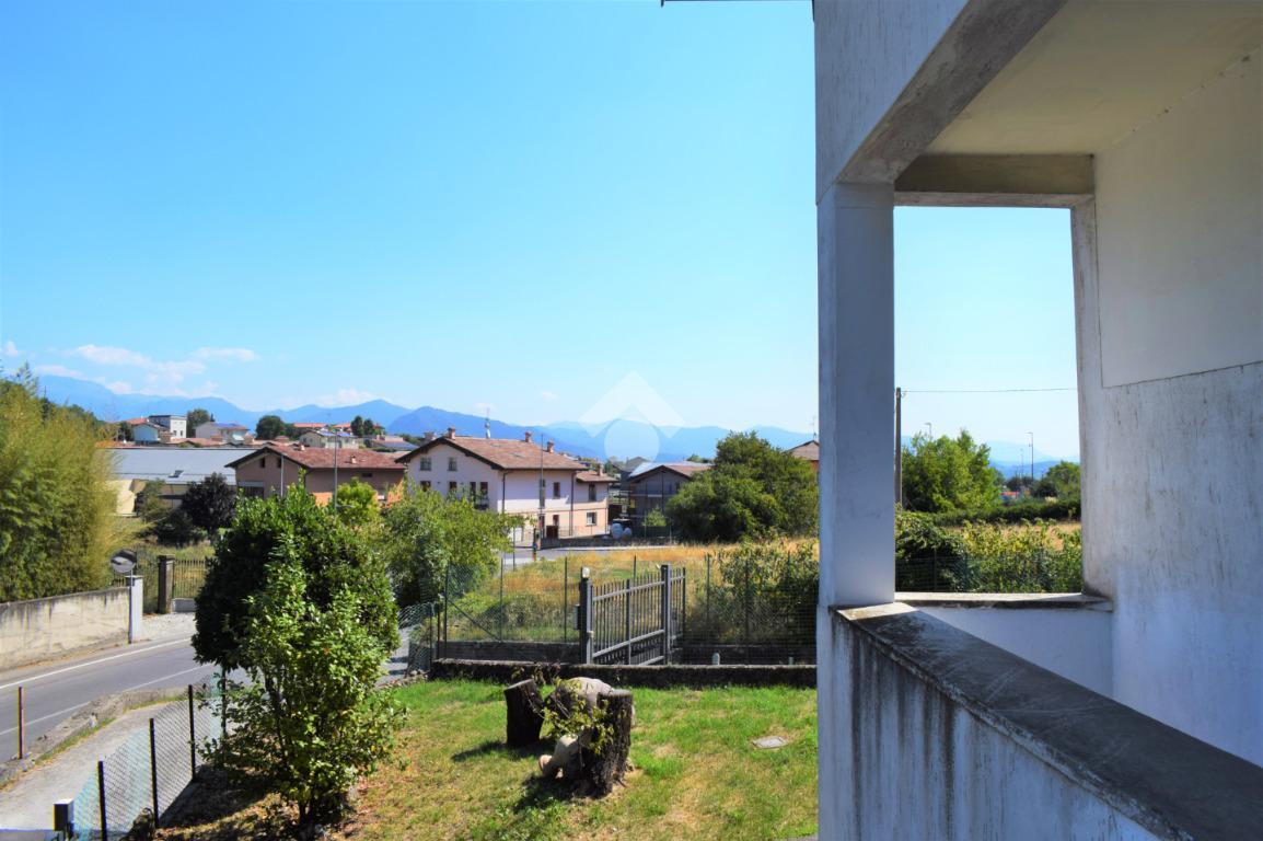 Quadrilocale in Via Dosso Oriane 17, Adro