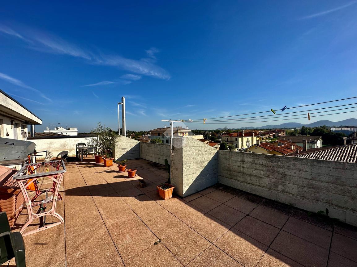 Attico in vendita a Grisignano Di Zocco