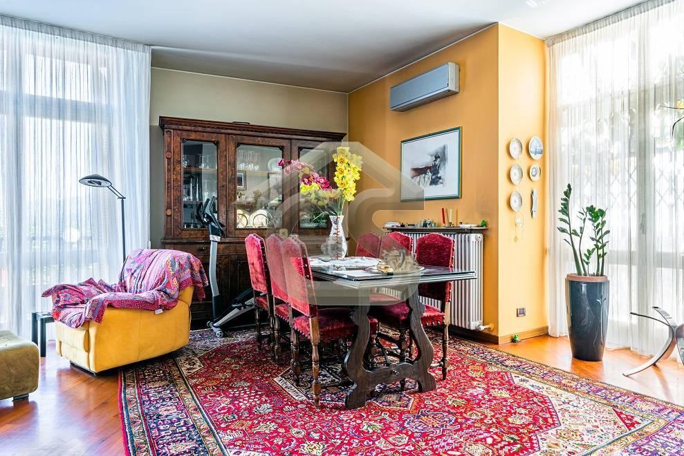 Villa in vendita a Torre Boldone