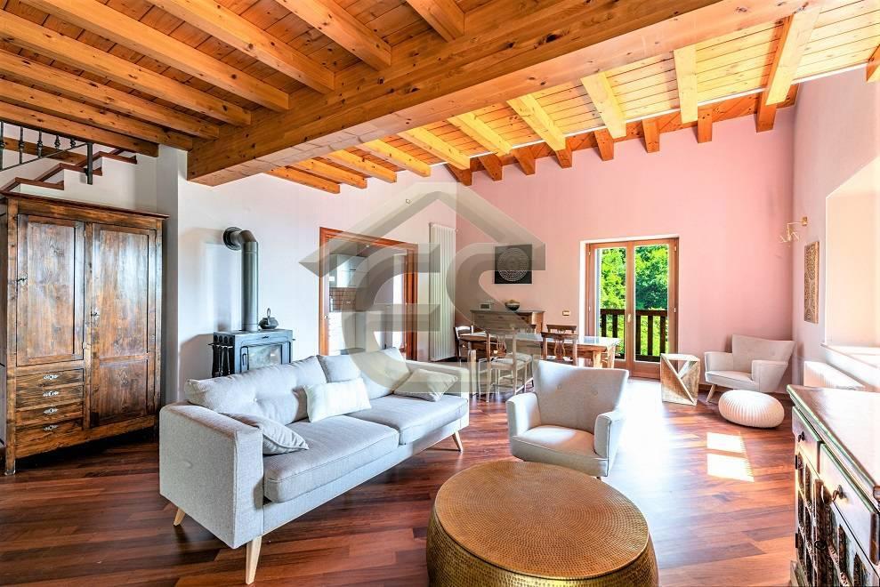 Appartamento in vendita a Cenate Sopra