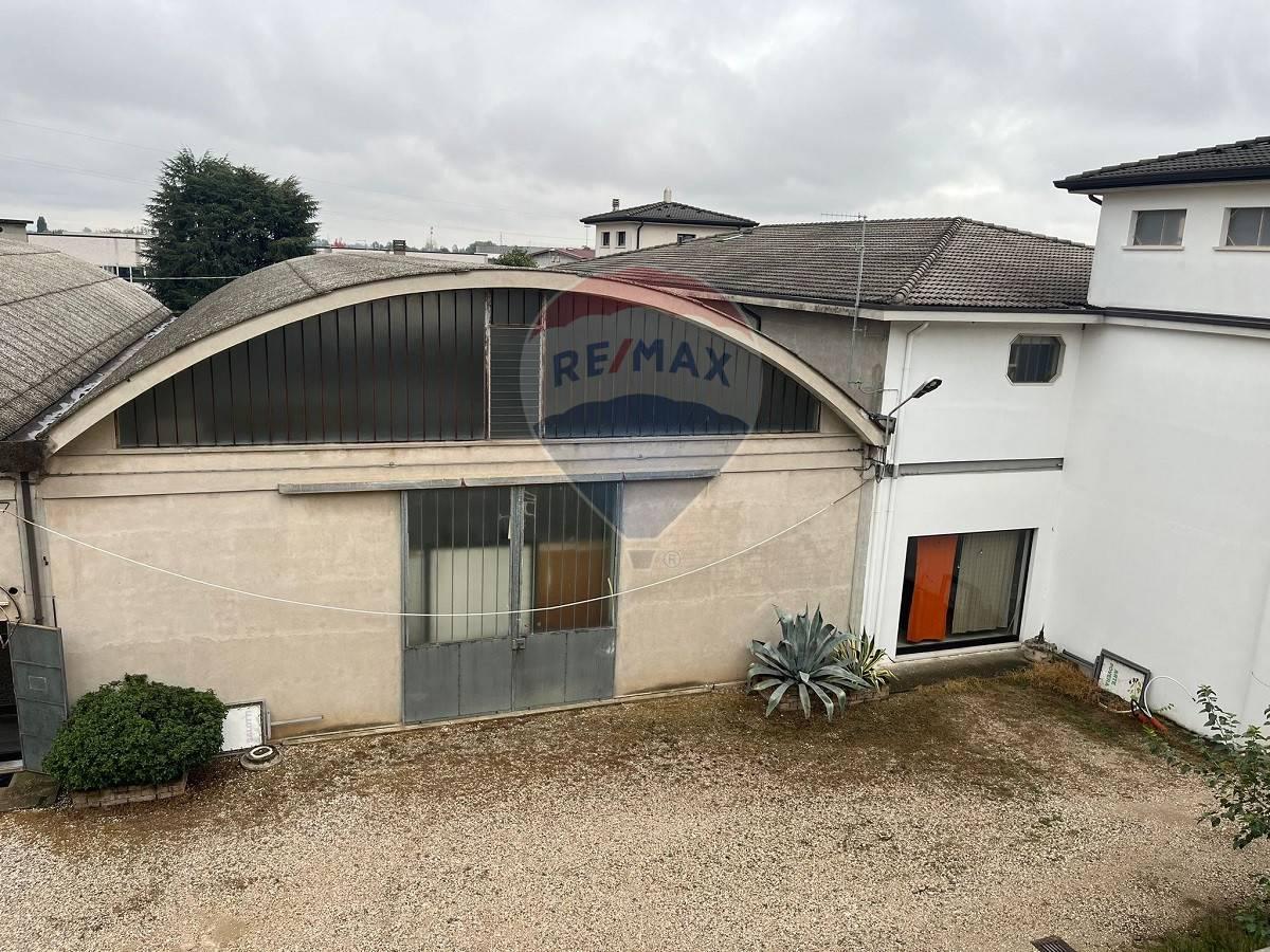 Capannone in affitto a Bovolone