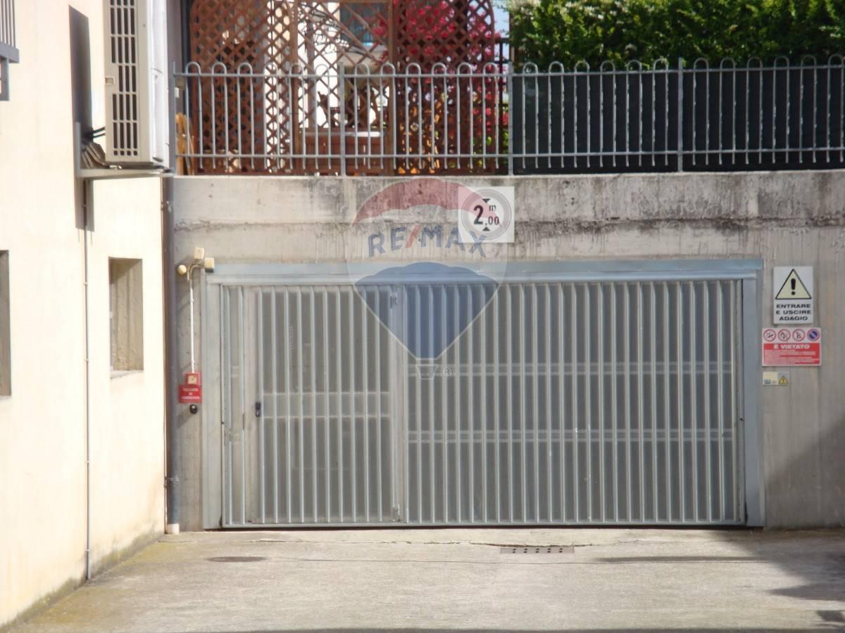 Box in vendita a Lavagno