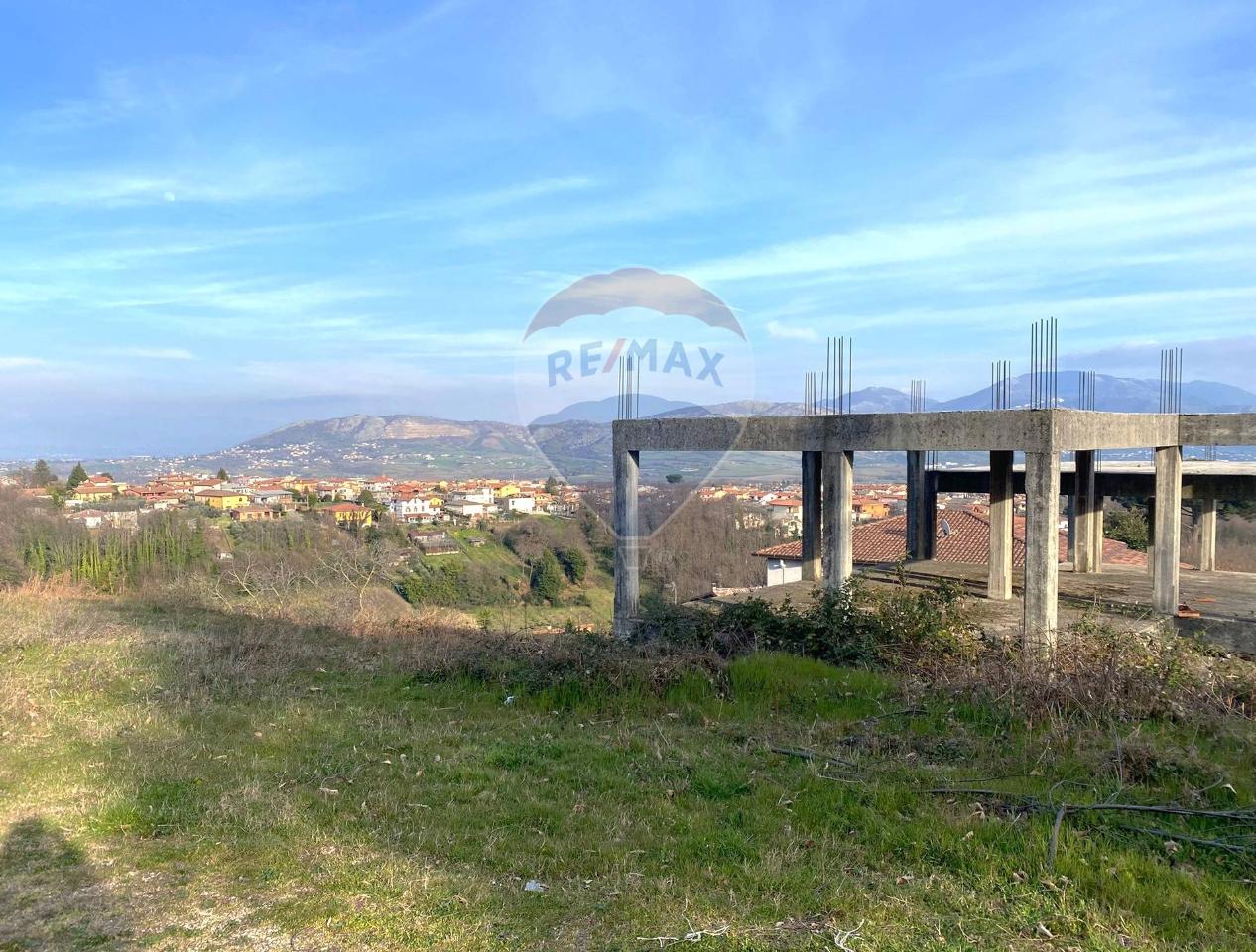 Terreno edificabile in vendita a Lariano