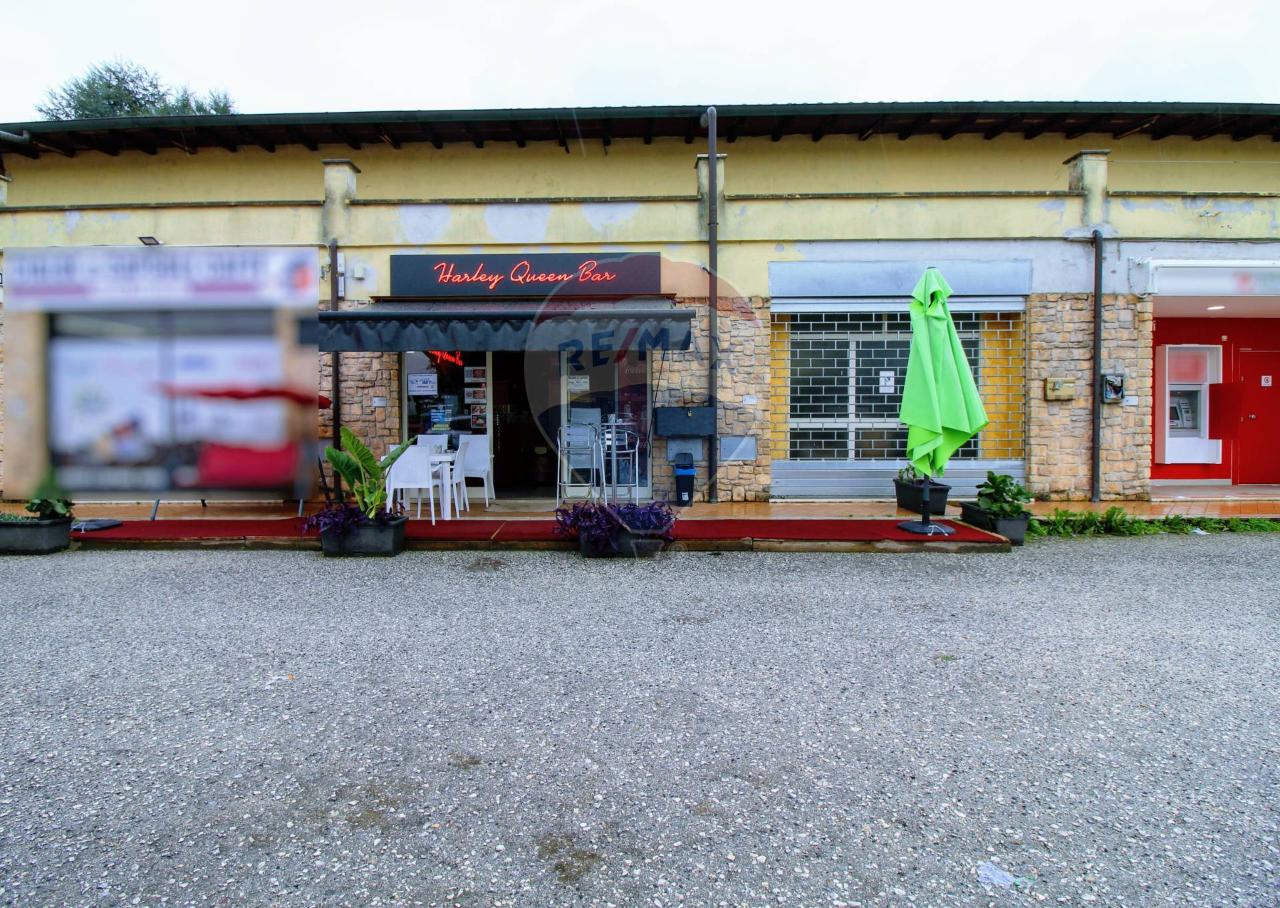Esercizio commerciale in vendita a Artena