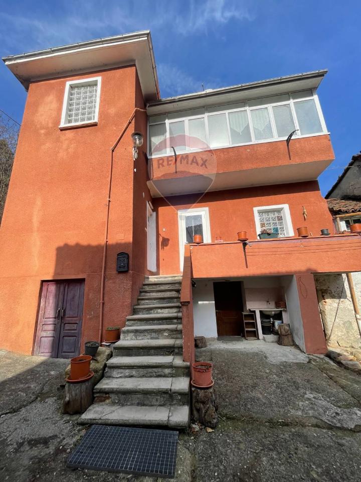 Casa indipendente in vendita a Millesimo