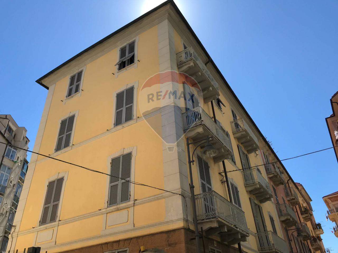 Appartamento in vendita a Vado Ligure