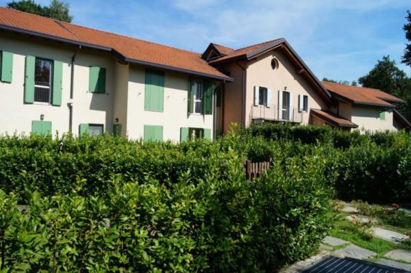 Villa a schiera in vendita a Ispra