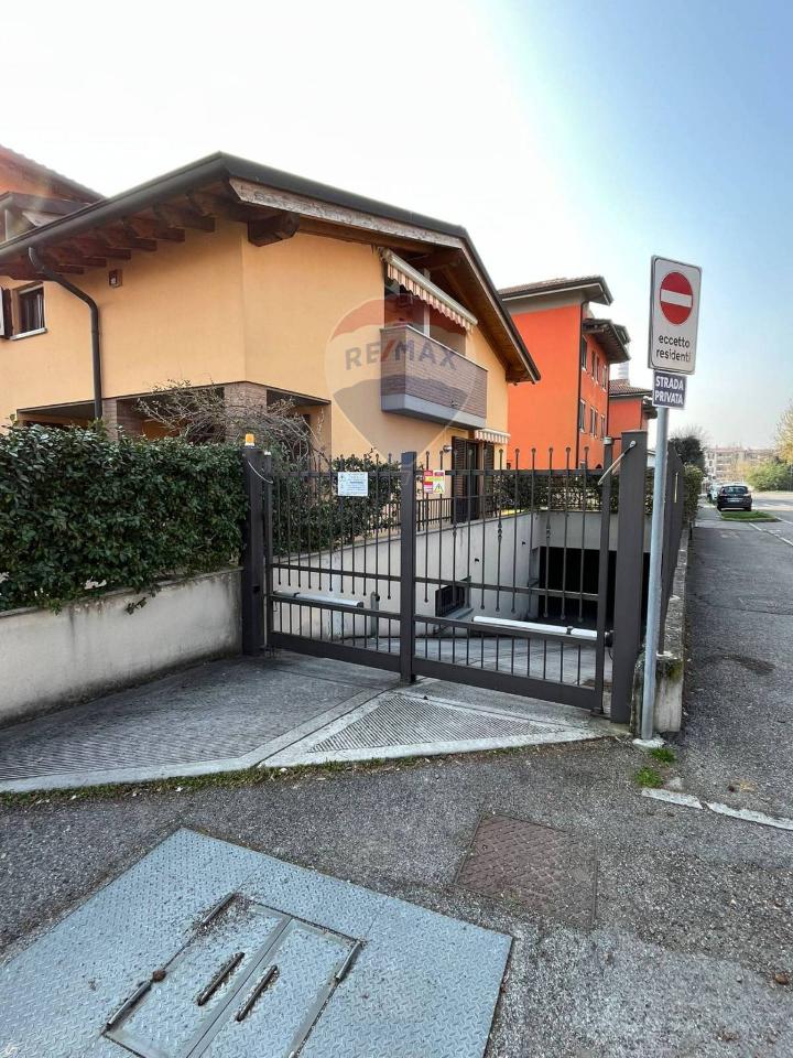 Box in vendita a Cassano D'Adda