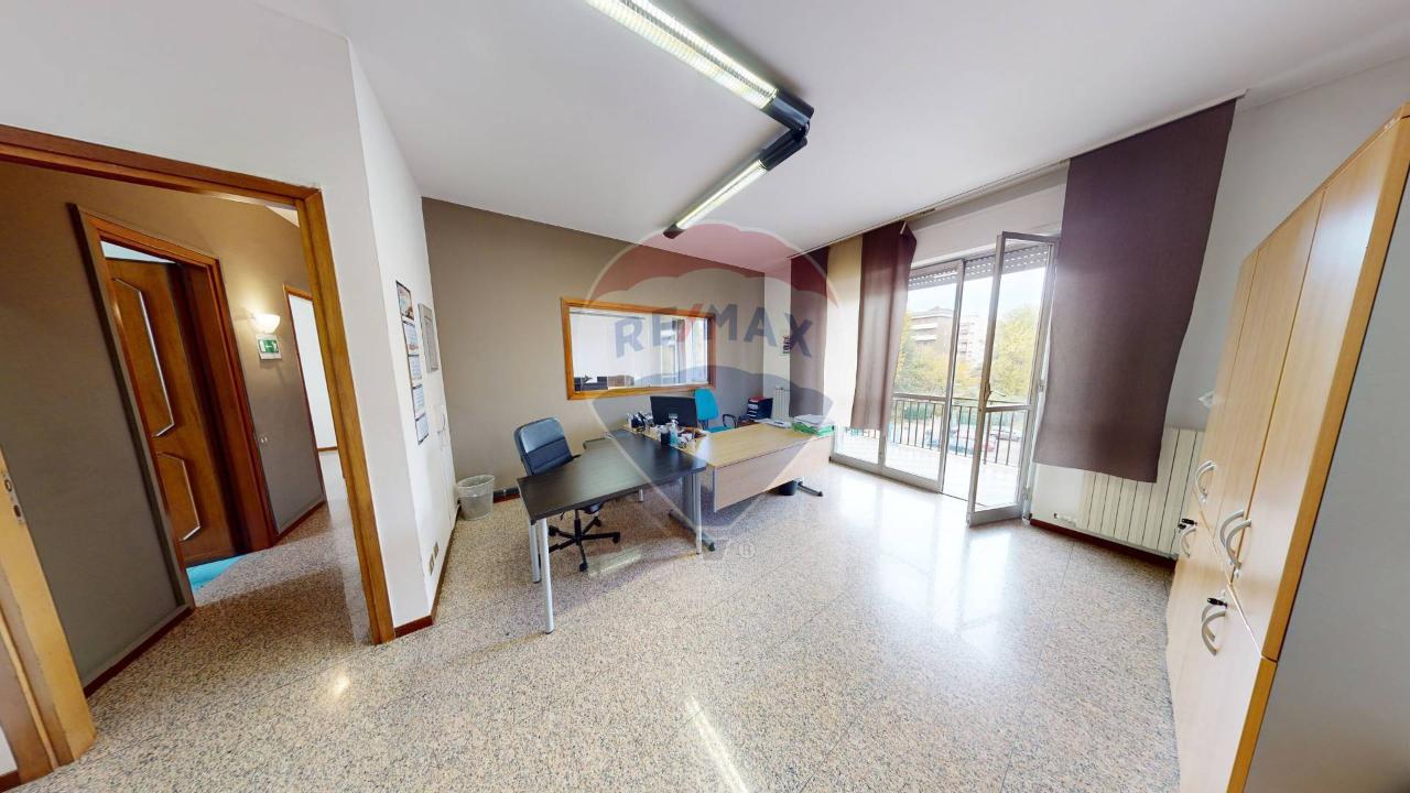 Ufficio in affitto a Segrate