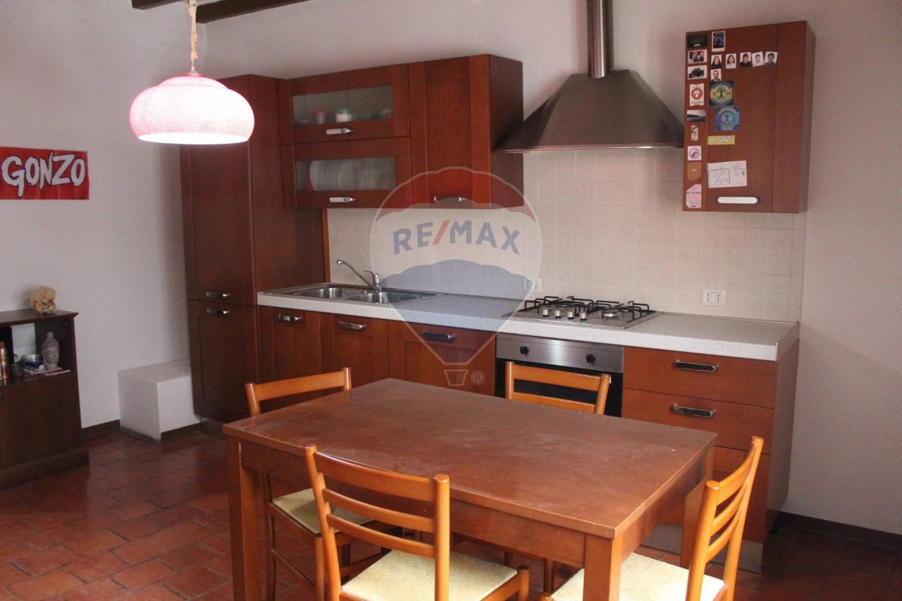 Casa indipendente in vendita a Commessaggio