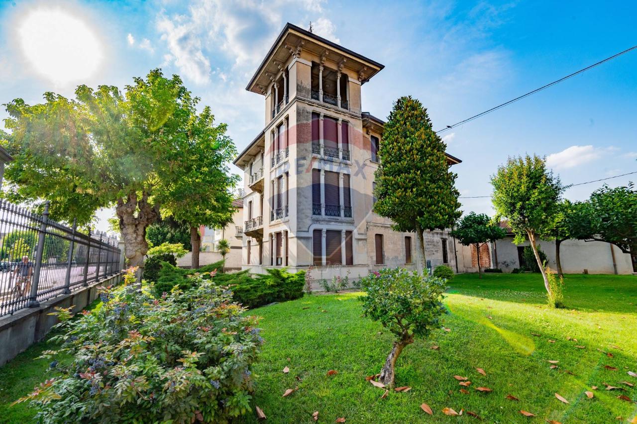 Villa in vendita a Piadena Drizzona