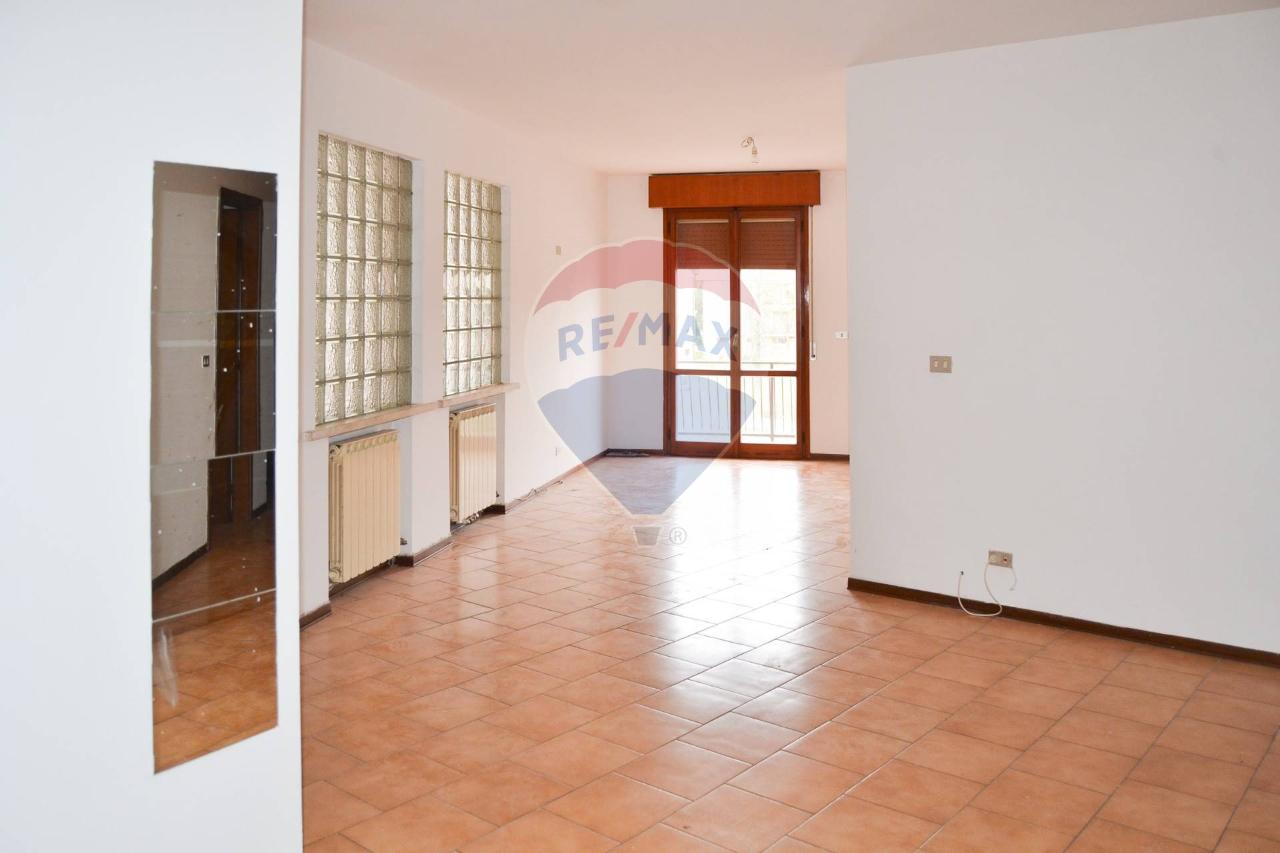 Appartamento in vendita a Sermide e Felonica