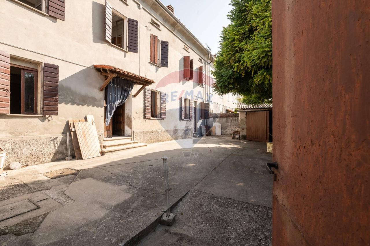 Casa indipendente in vendita a Viadana