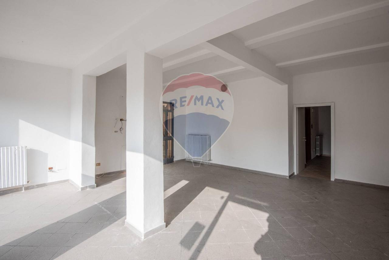 Negozio in vendita a Boretto