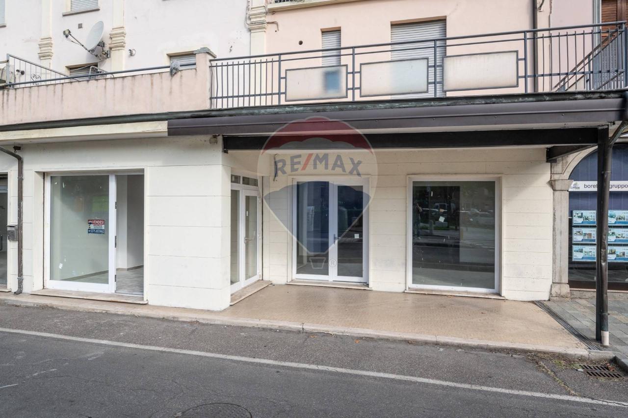 Negozio in vendita a Boretto