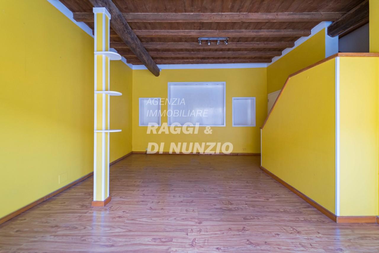 Negozio in vendita a Frascati