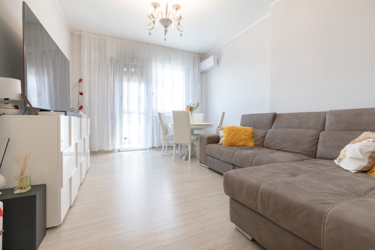 Appartamento in vendita a Garbagnate Milanese